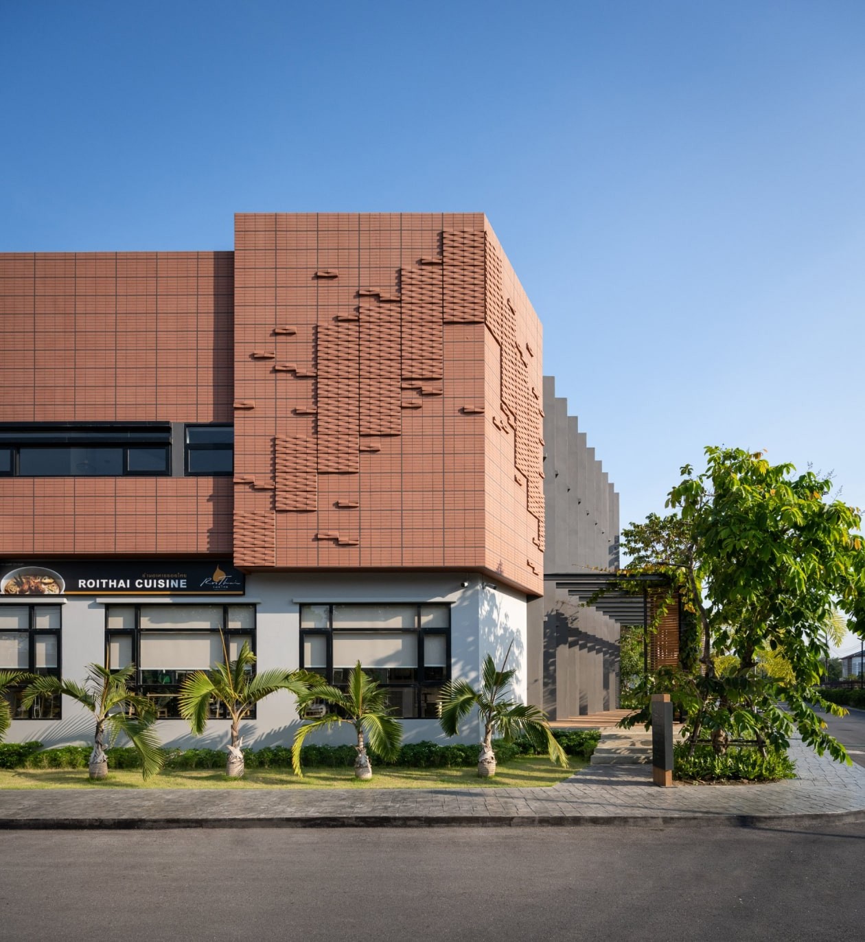 Office 123 Ampol Food HQ | MKL Consultants